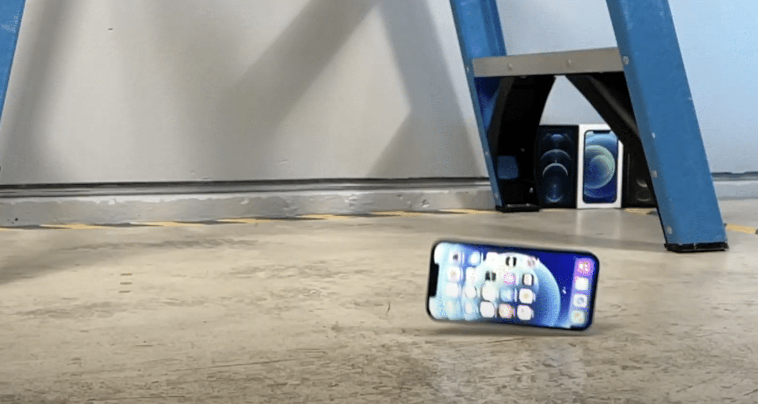 DROP TEST iPhone 12 ed iPhone 12 Pro